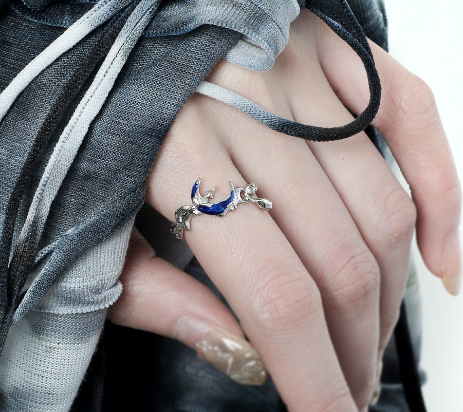 Thaya Crescent Moon Ring