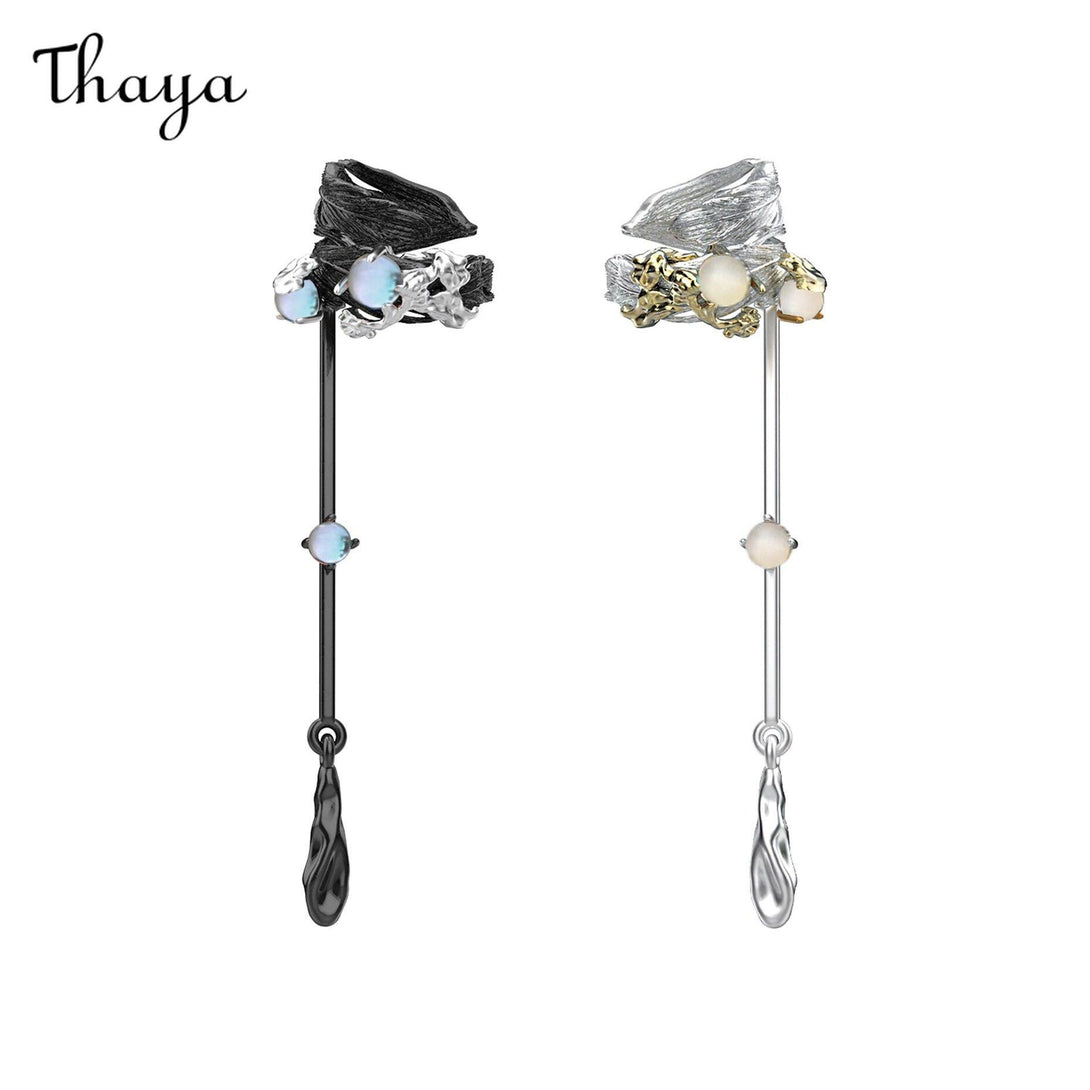 Thaya Contrast Color Feather Tassel Ear Clips